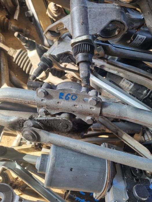 Моторче за чистачки бмв bmw e60 e90 e91 e87 e46 e92 e61 f30 f10 бмв гр. Ловеч Широк център • OLX.bg