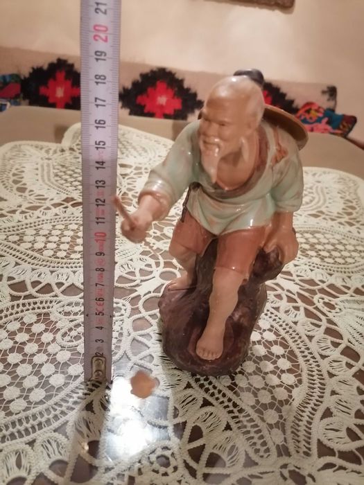 Bibelouri (figurine) din portelan fabricate in RSR Popesti • OLX.ro