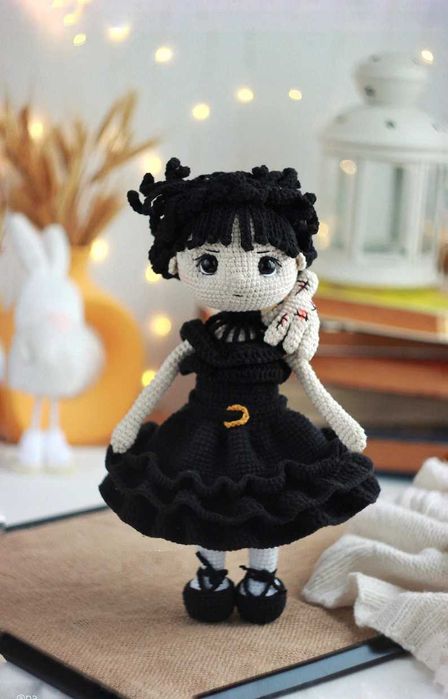Papusa crosetata Wednesday Addams (lucrata manual) Bucuresti Sectorul 6 ...