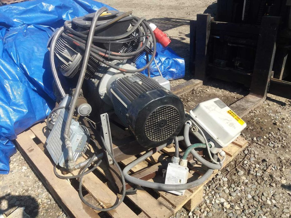 Vand Compresor Atlas Copco Ciresoaia • OLX.ro