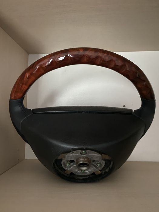 Volan lemn mahon mercedes w140 w210 w202 w124 w129 w126 w460 Iasi • OLX.ro