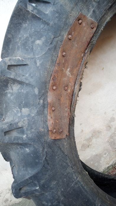 Anvelope de vânzare tractor Zabrani • OLX.ro