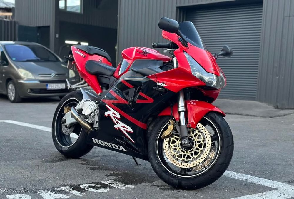 Honda CBR 954 RR FireBlade Coltesti • OLX.ro
