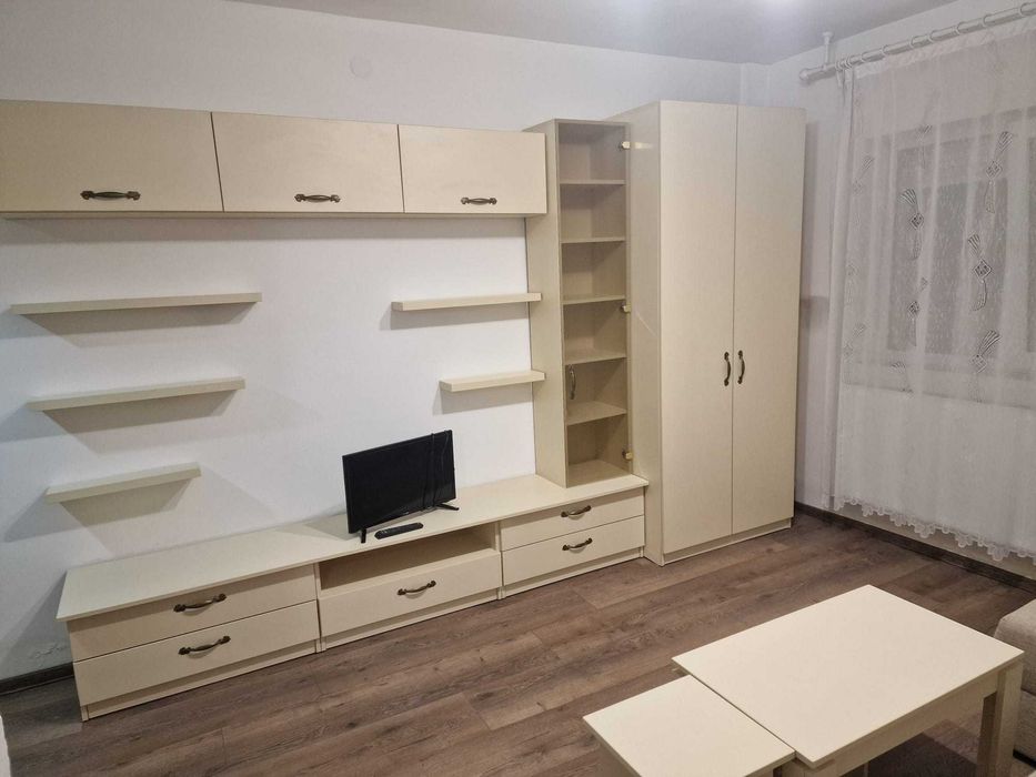 Garsoniera moderna zona Iosia, strada Fagurelui Oradea • OLX.ro