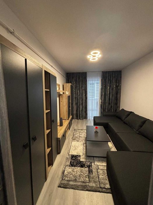 Vand garsoniera moderna, Pitesti et 1, recent renovata. Pitesti • OLX.ro