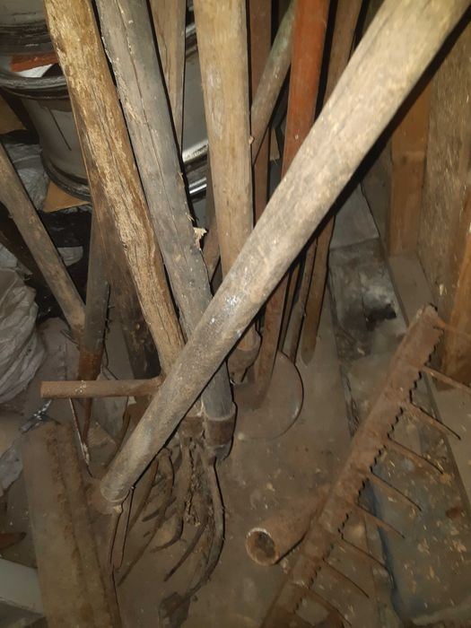 Стари инструменти гр. Добрич Дружба 2 • OLX.bg