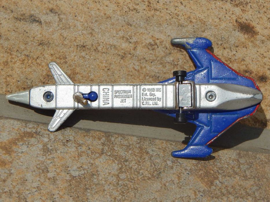 Macheta avion Spectrum Passenger Jet Captain Scarlet 1993 lipsa coada ...