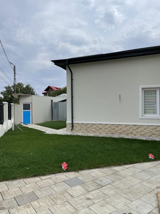 Se vinde casă cu etaj Focsani • OLX.ro