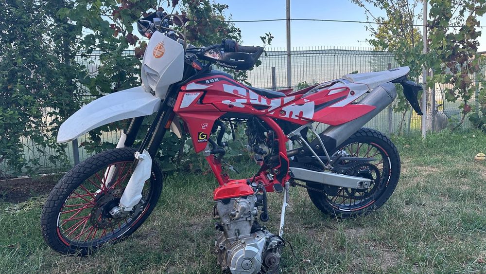 SWM RS125cc 2017(Cross/enduro)(motor defect) Botosani • OLX.ro