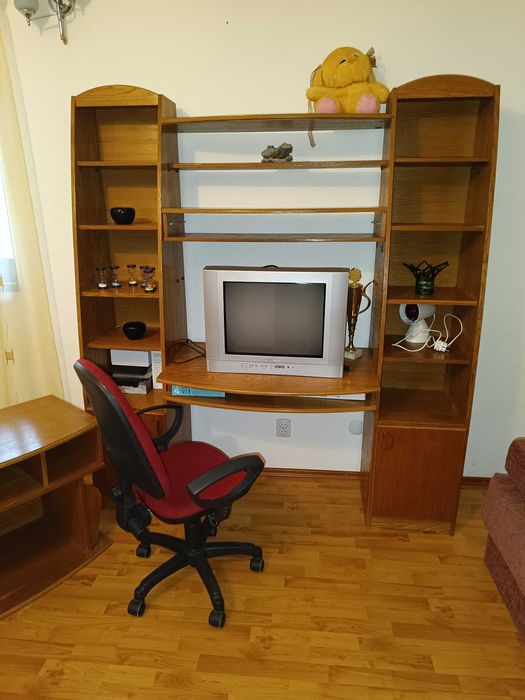 Biblioteca elev cu birou si modul separat pentru TV Iasi • OLX.ro