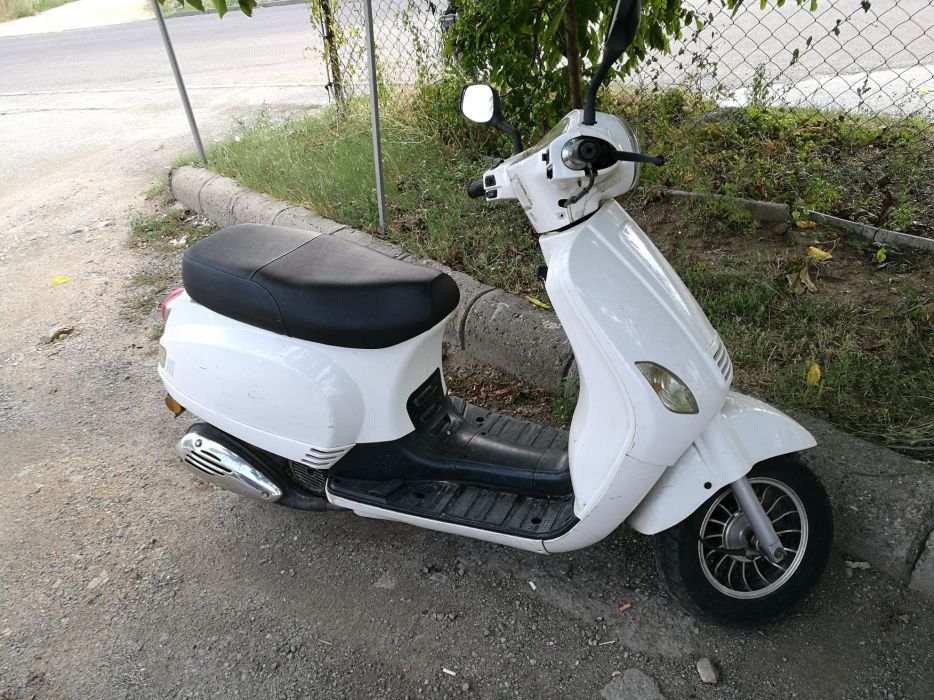 Мотор скутер Znen 125cc, 125 куб.см, скутер Веспа гр. Харманли • OLX.bg