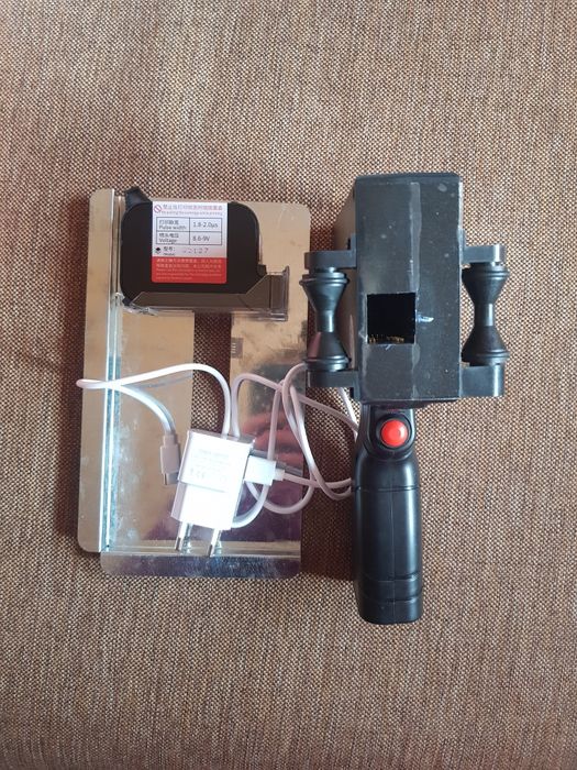 Imprimanta portabila Inkjet alb tip pistol Imprimare logo, cod de bare ...