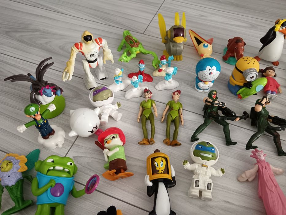 Jucarii vechi colectii vechi McDonalds Alexandria • OLX.ro