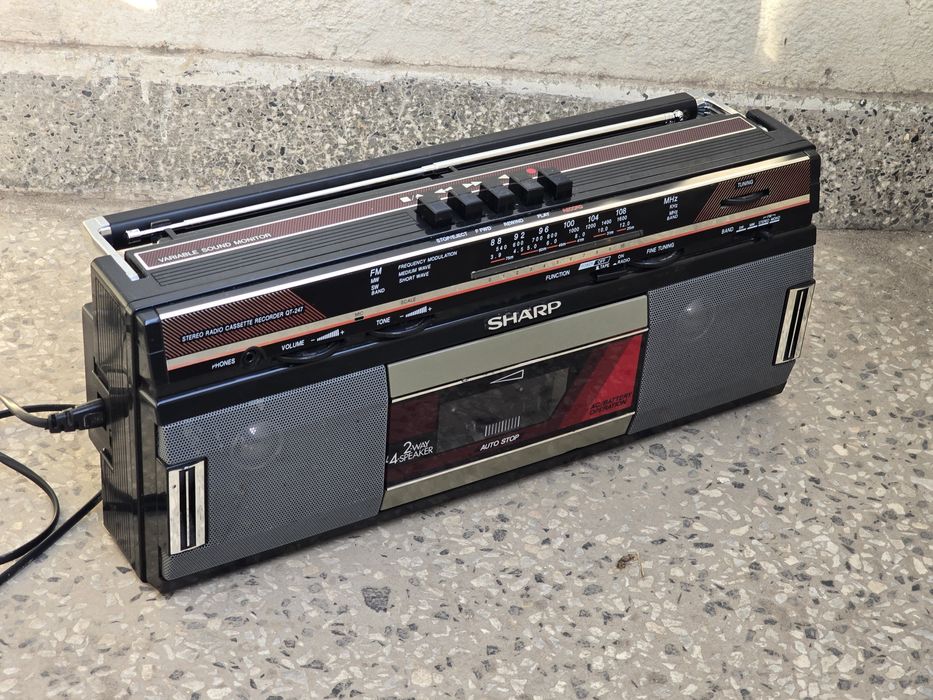 Sharp QT- 247 радиокасетофон гр. Търговище Боровец • OLX.bg