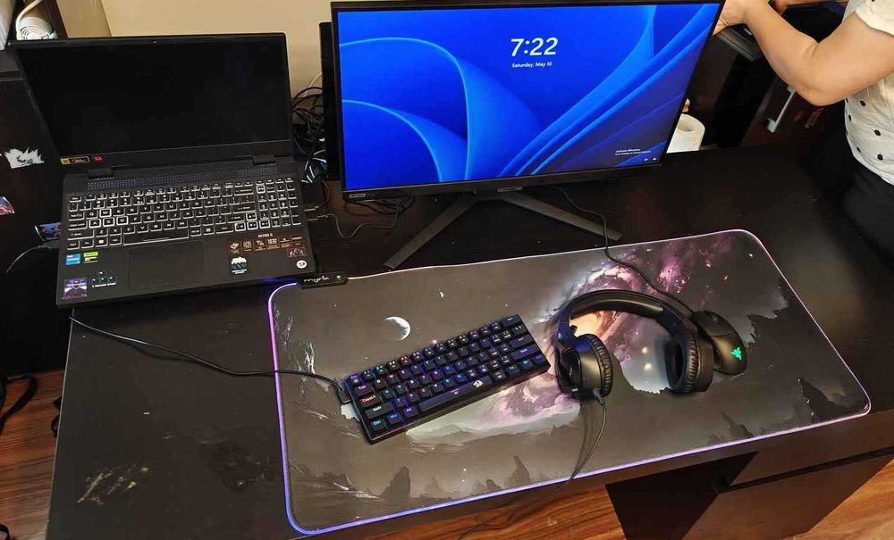 Mouse Pad RGB Gaming MYRIA MG7709 multicolor Sigilat 90x40x0.4 cm Nou ...