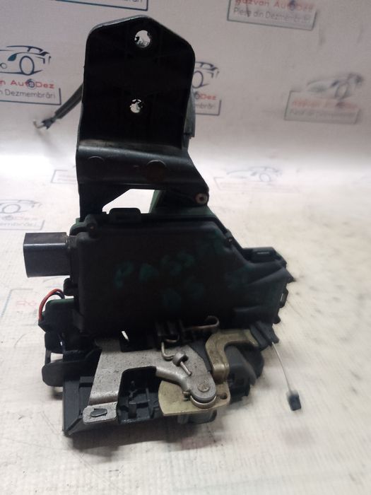 Broasca stanga spate volkswagen passat b5 2004 Falticeni • OLX.ro