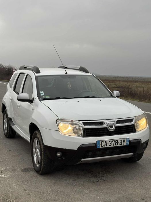 Vand dacia duster 4x2 1,5 DCI €uro 5 Oradea • OLX.ro