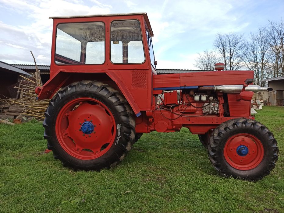 Tractor universal 650 Salonta • OLX.ro