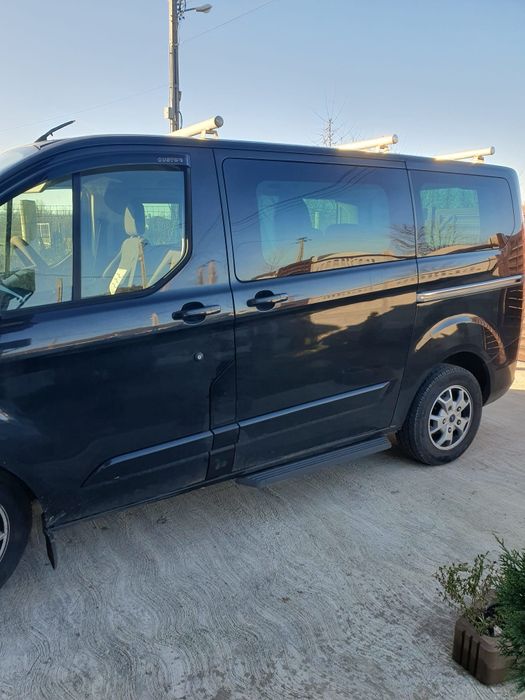 Ford Tourneo Custom Boldesti-Scaeni • OLX.ro