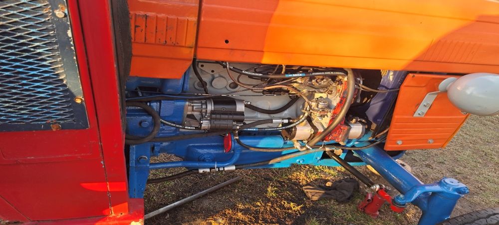 Vând tractor fiat 550 Hirisesti • OLX.ro