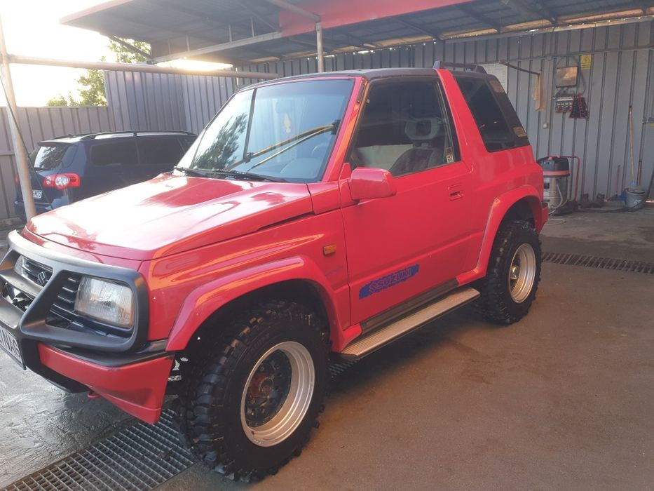 Suzuki Vitara 4x4 Iezureni • OLX.ro
