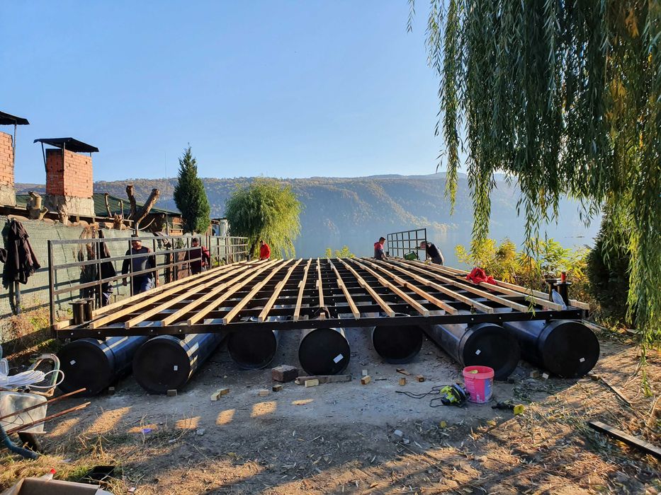 Flotori pentru pontoane, casute plutitoare si statii irigat Craiova ...