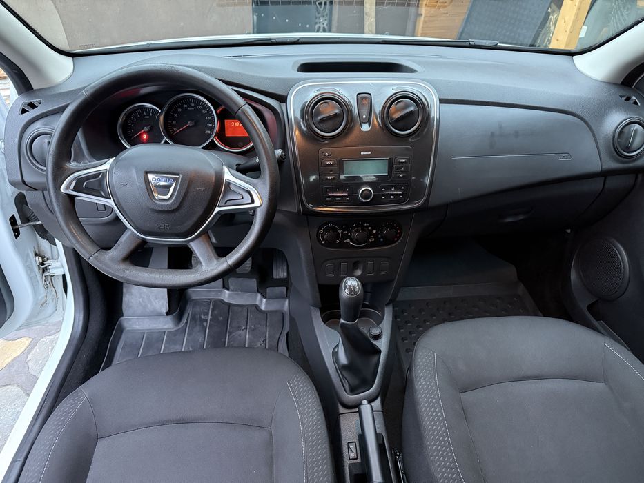 Dacia Logan 1.5 diesel Rosu • OLX.ro
