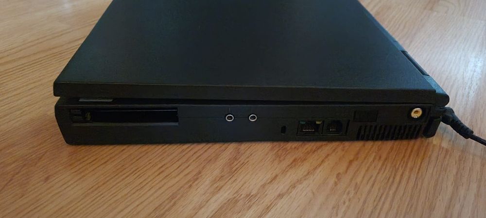 Laptop vechi,vintage,de colecție Compaq Armada E500 Bucuresti Sectorul ...