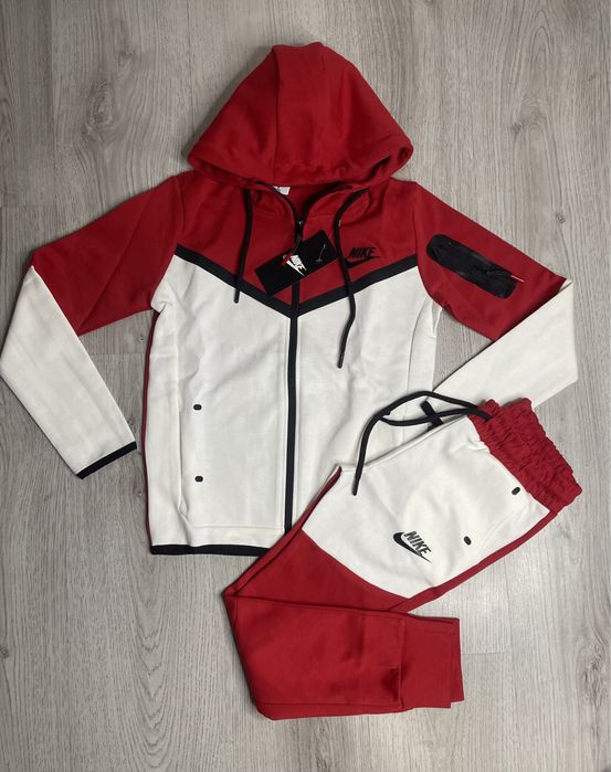 Trening nike tech copii Bucuresti Sectorul 5 • OLX.ro