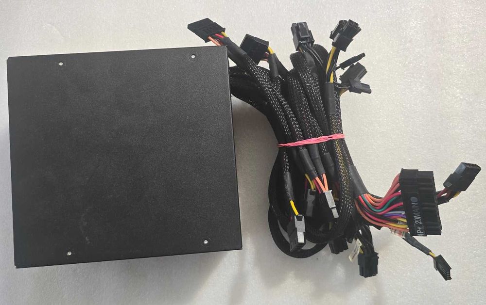 Sursa PC RAIDMAX Cobra RX-700AC-B Continuous 700W 80 PLUS BRONZE Cert ...