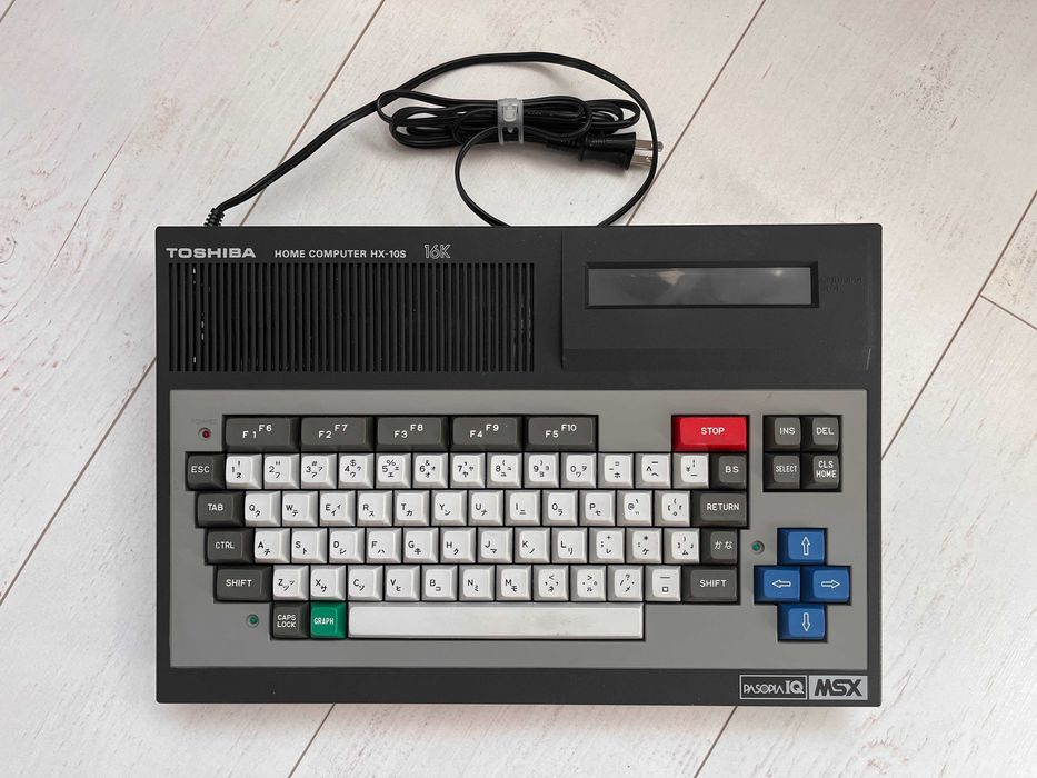 Computer retro Toshiba MSX Pasopia IQ HX-10S - Similar cu Yamaha MSX ...