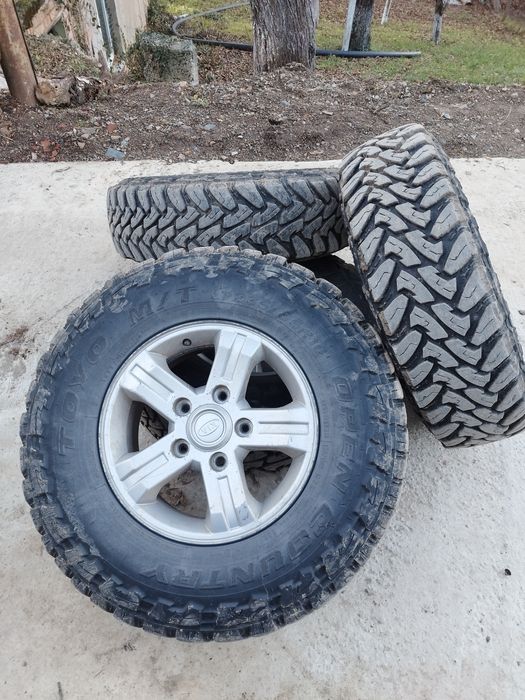 М/Т гуми 235 85 16 Toyo гр. Своге • OLX.bg