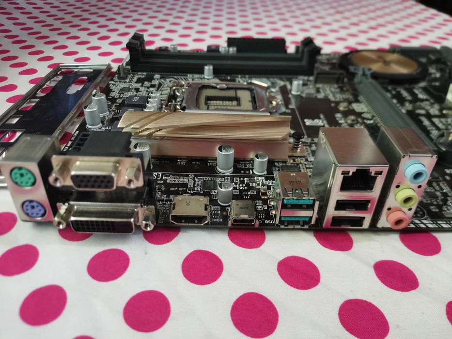 Placa de baza Asus Z170-K socket 1151. Bucuresti Sectorul 4 • OLX.ro