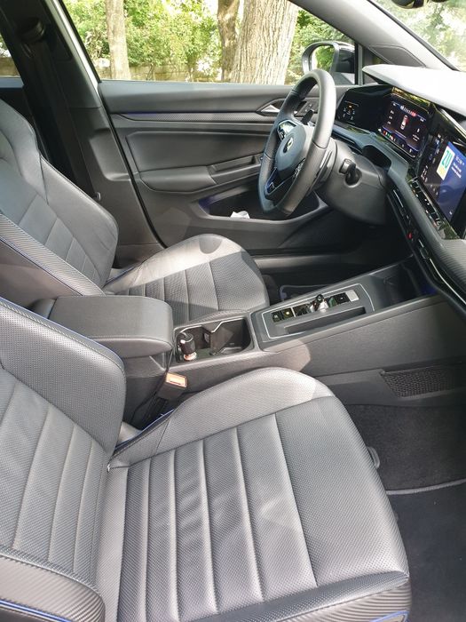 Vw GOLF 8 Model R, 4Motion, 2l Benzina, 320 cp, an 2021 Vaslui • OLX.ro