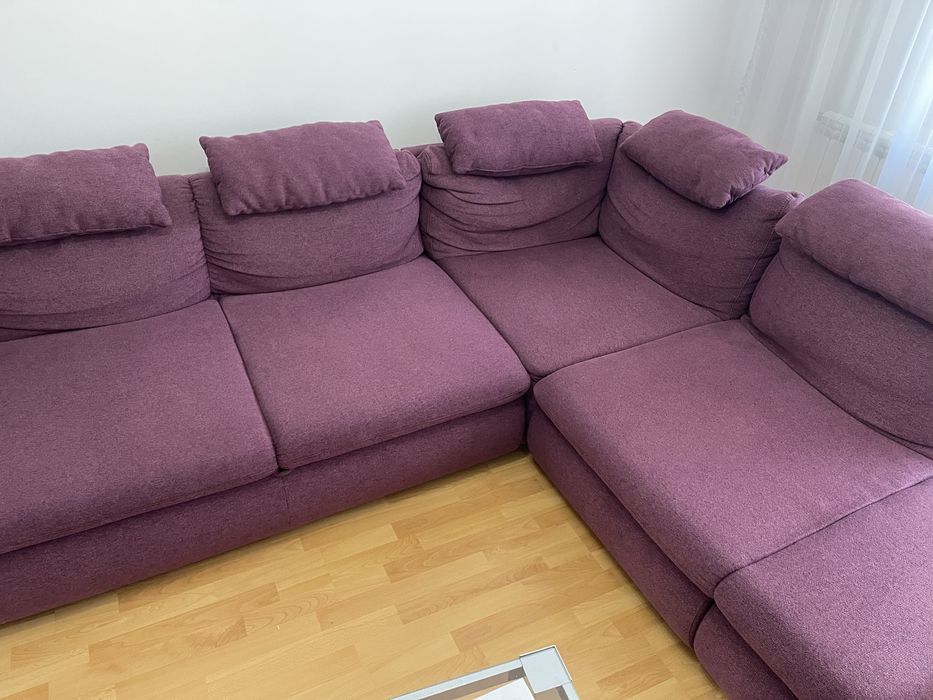 Canapea colțar formată din 3 bucati , extensibila , culoare mov ...