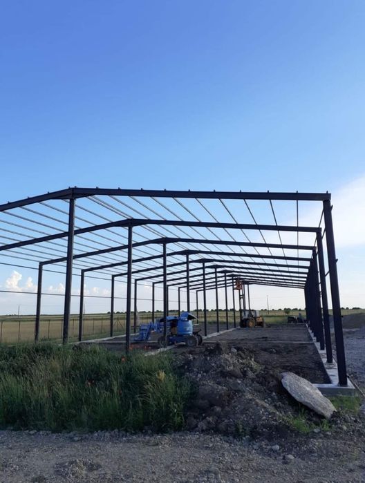 Vând Hala Metalica 13×30×4.2 cu panouri sandwich sau pe elemente ...