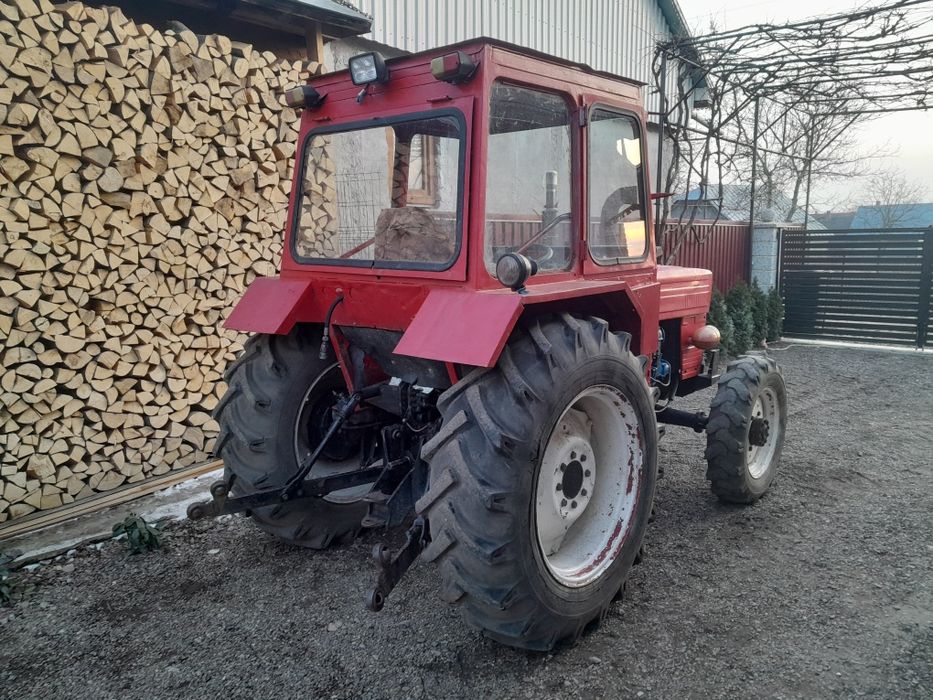 Vând tractor UTB 550 dt 4x4 Siret • OLX.ro