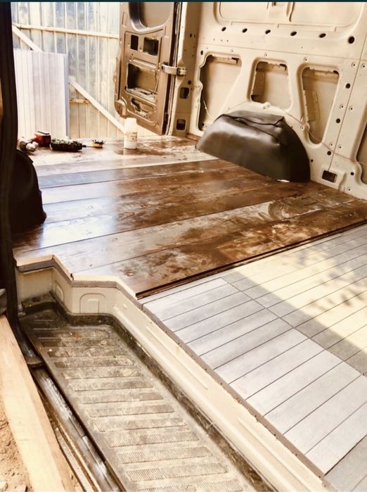 Camper Sprinter 211 CDI Autorulota Barlad • OLX.ro