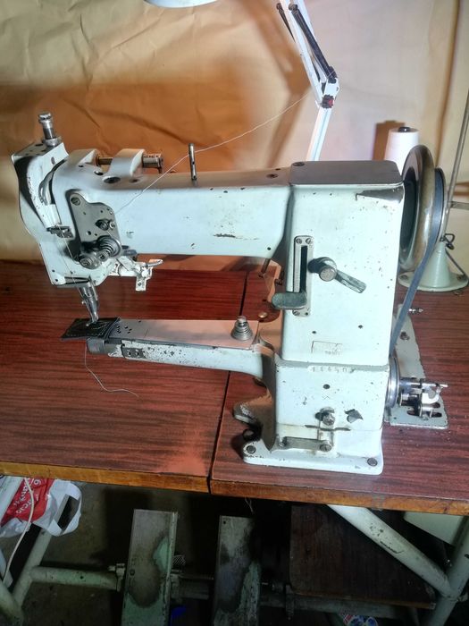 ADLER 69 ръкава шевна машина троен транспорт за кожи и тежки матетиали ...