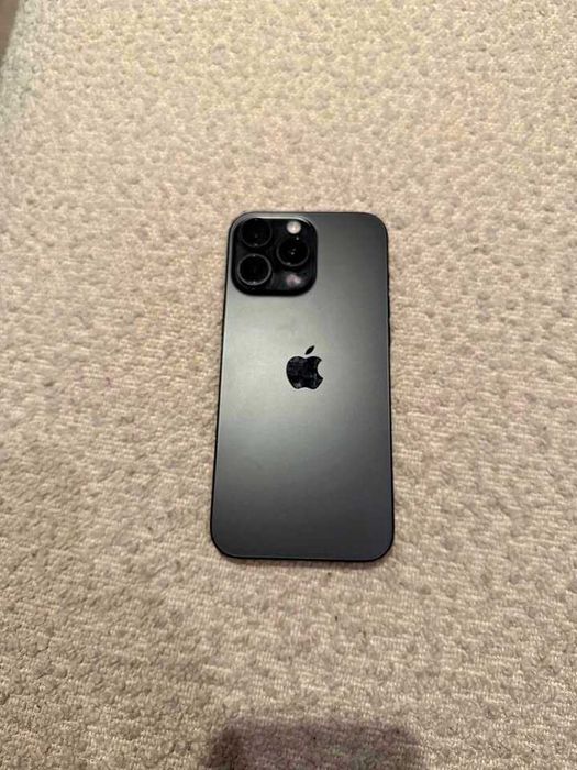 IPhone 16 PRO MAX 1TB fully unlocked 98 percent battery Brasov • OLX.ro