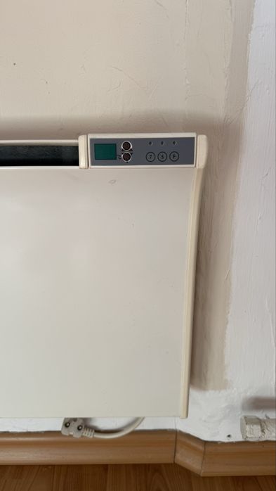 Запазен употребяван Adax Glamox 2000 w гр. София Връбница 2 • OLX.bg