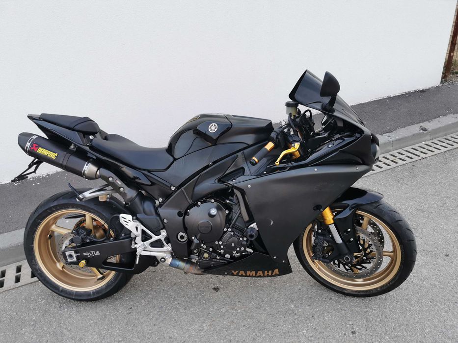 Yamaha r1 RN22 BigBang Targu Jiu • OLX.ro