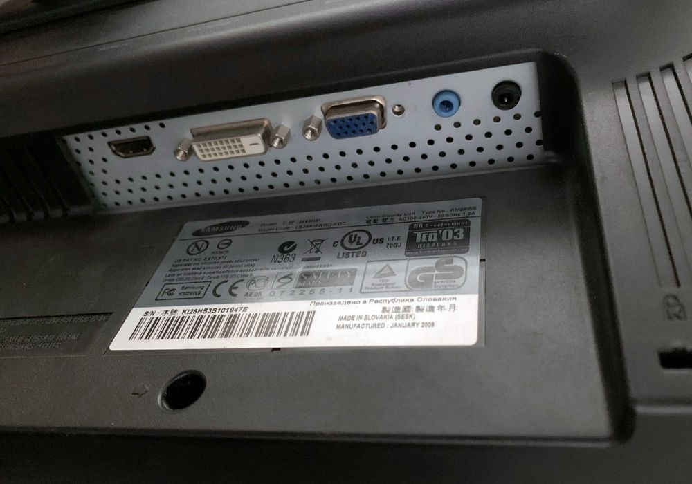 Monitor LCD 26 inchi Samsung SyncMaster 2693HM 1920 x 1200 cu 5 ms Iasi ...