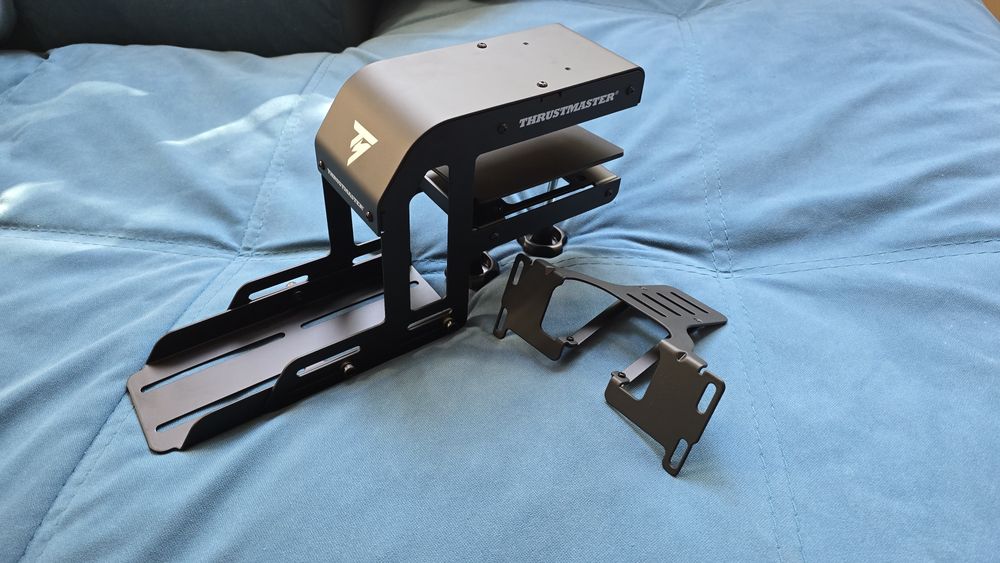 Thrustmaster Racing Clamp for TSS Handbrake and TH8A гр. София Зона Б ...
