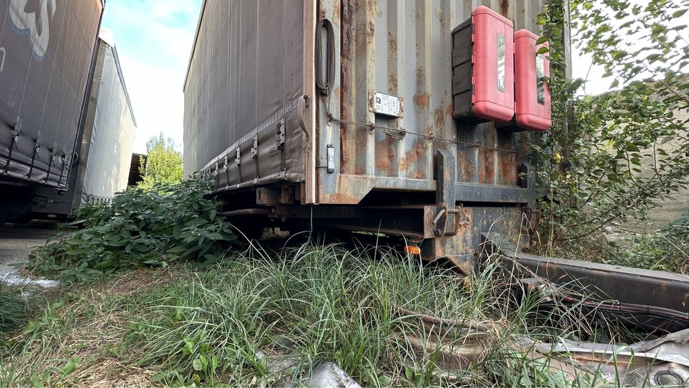 Remorca tandem 1 ax 11 tone , 7.8 cu container prelata detasabil Oradea ...