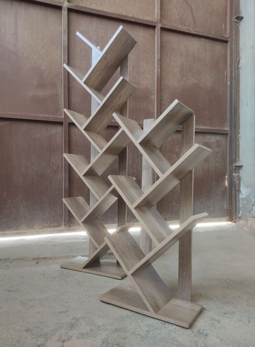 Kitob javon / Книжная полка: 300 000 сум - Офисная мебель Зангиата на Olx