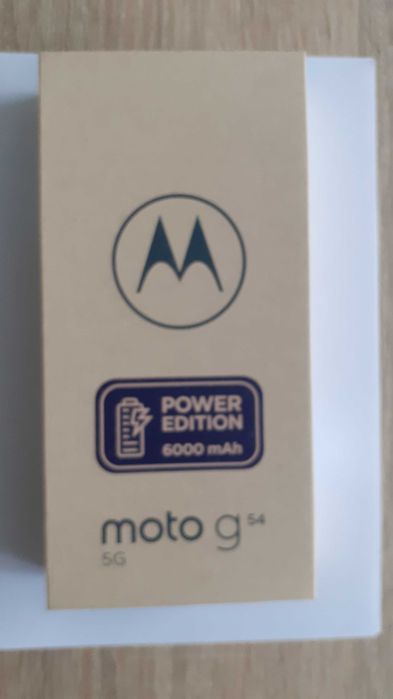 De vânzare un telefon nou Motorola, sigilat, cu garanție 5 ani ...
