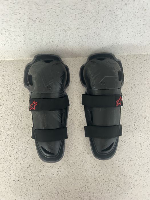 Ендуро крос наколенки протектори Детски ALPINESTARS BIONIC ACTION гр. София Дианабад • OLX.bg