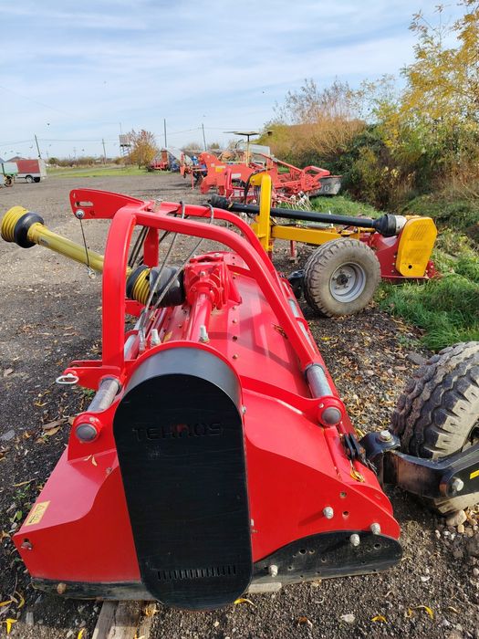 Vând tocător miriște 2,50 m Ambud • OLX.ro