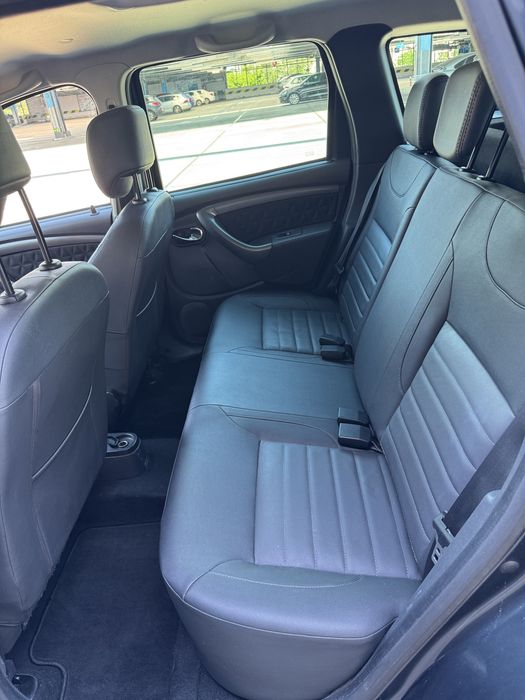 Dacia Duster Prestige /Navi/Scaune incalzite /Piele Bragadiru • OLX.ro